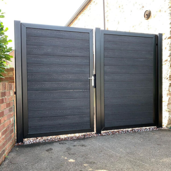 Arena Premium Composite Fencing Kit - LB Supplies